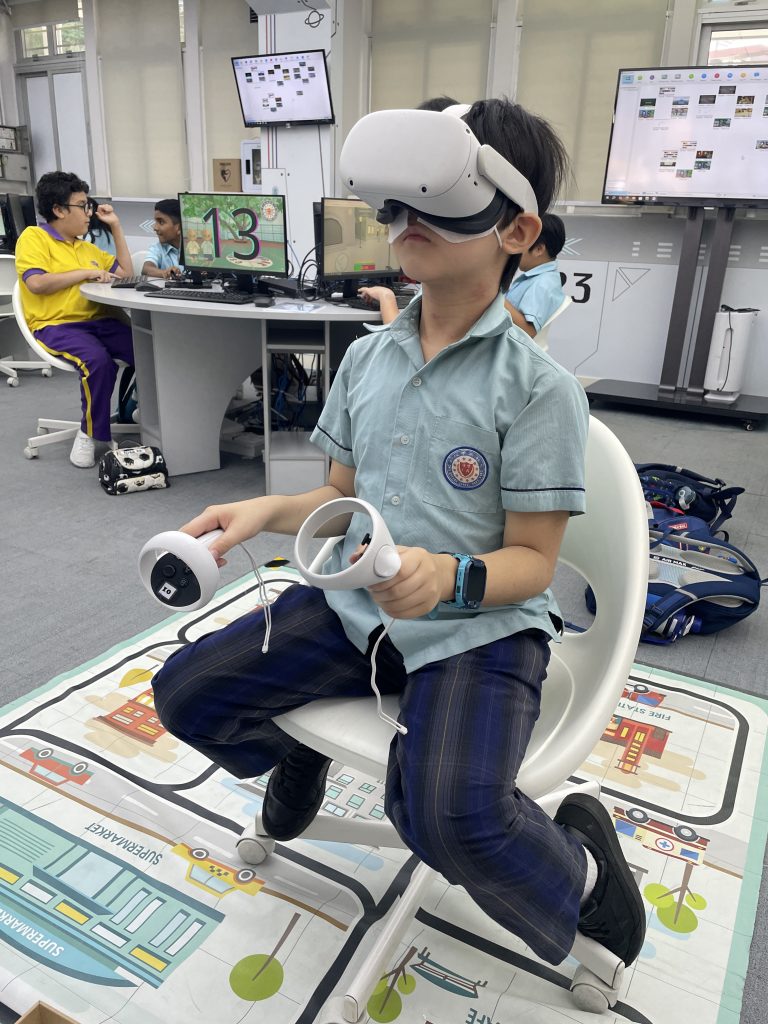 課外活動 (星期五) | 香港潮商學校